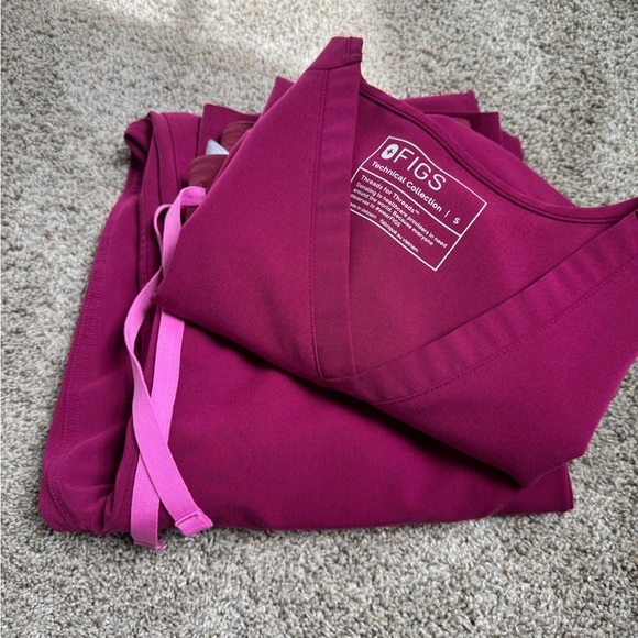Figs | Tops | Figs Scrub Set Dark Magenta Pen Stain Size Smalltall ...